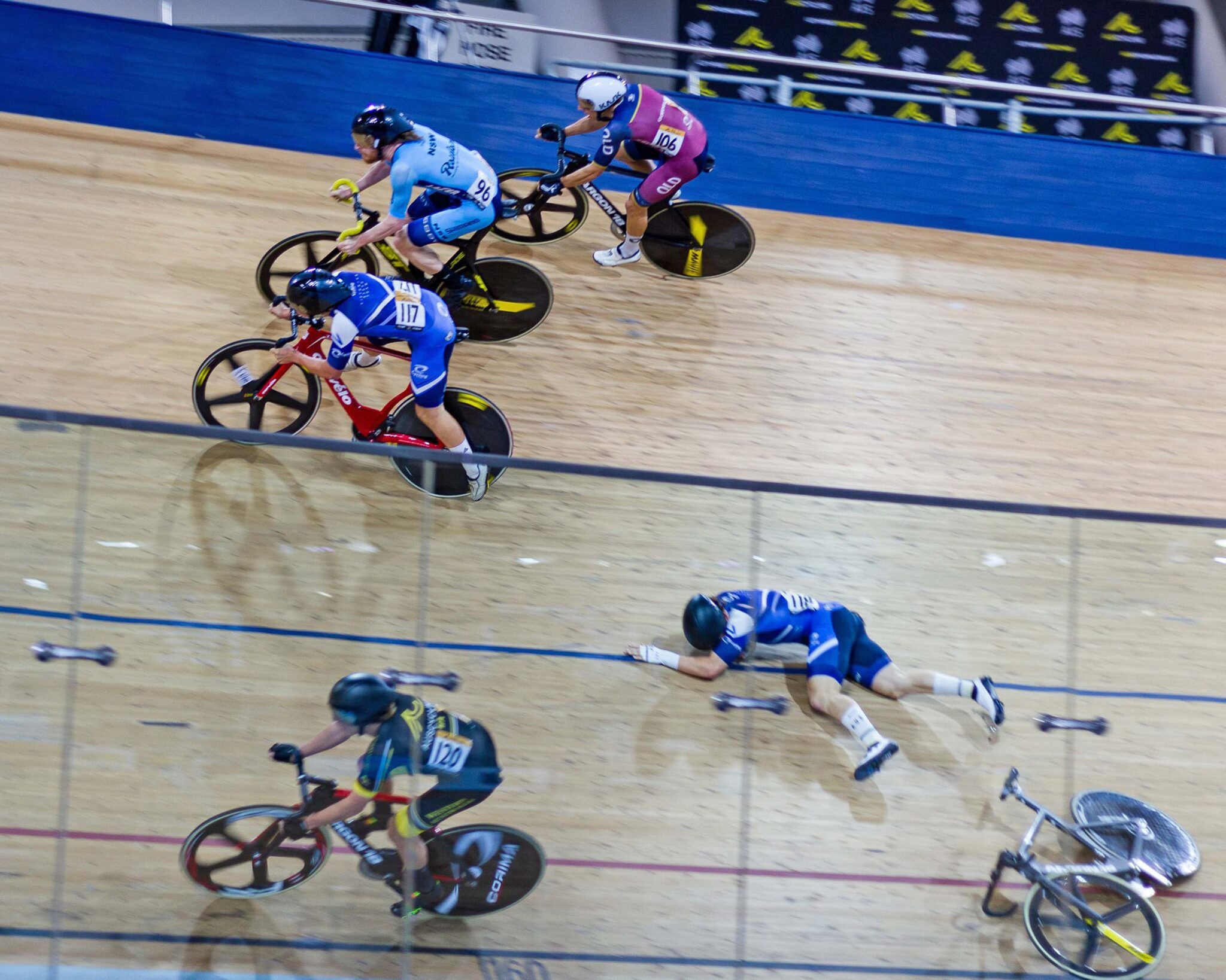 Riders relatively unscathed despite spectacular crash in scratch race ...