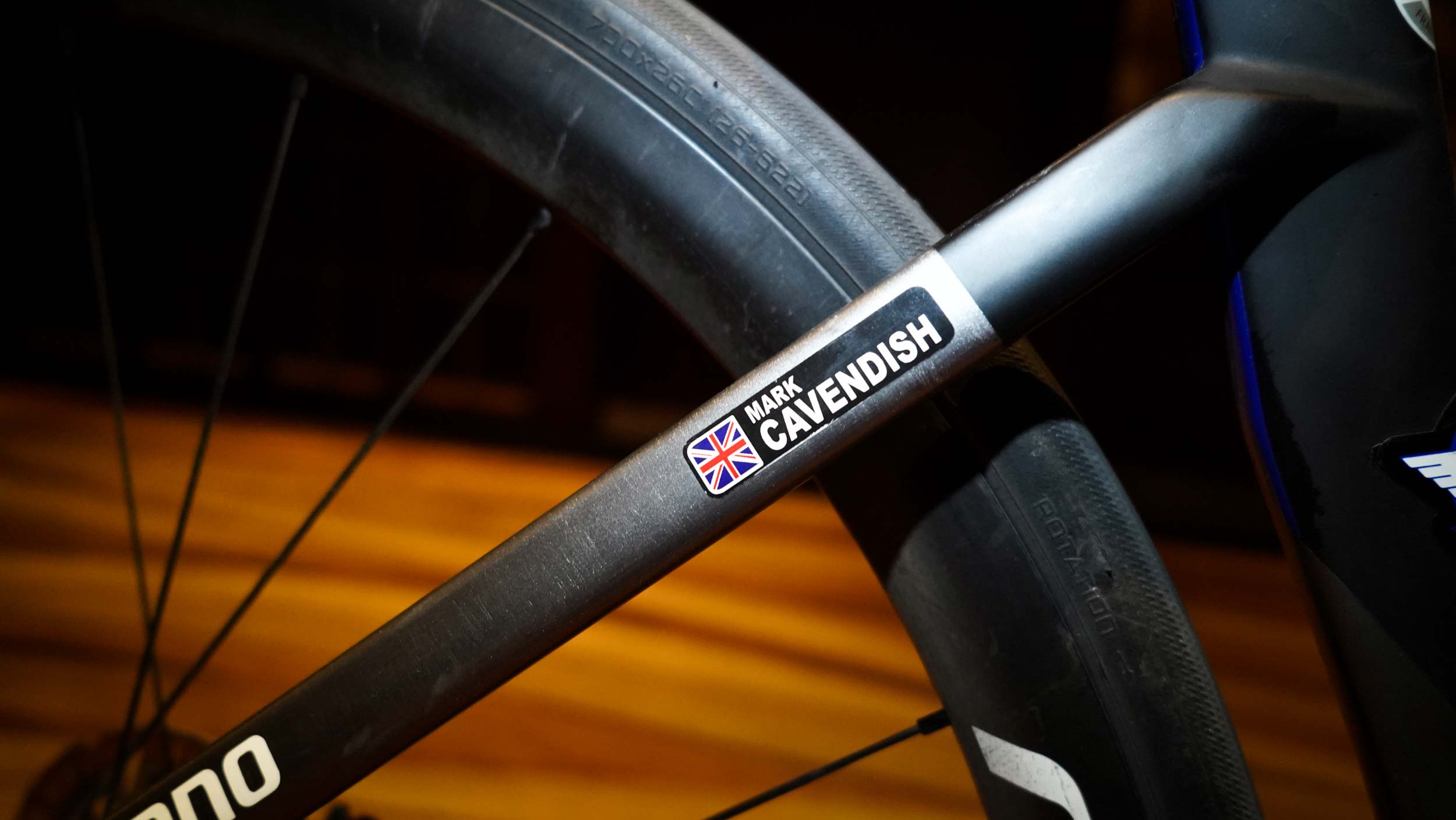 Pro bike gallery: Mark Cavendish's Quickstep-Alpha Vinyl Specialized ...