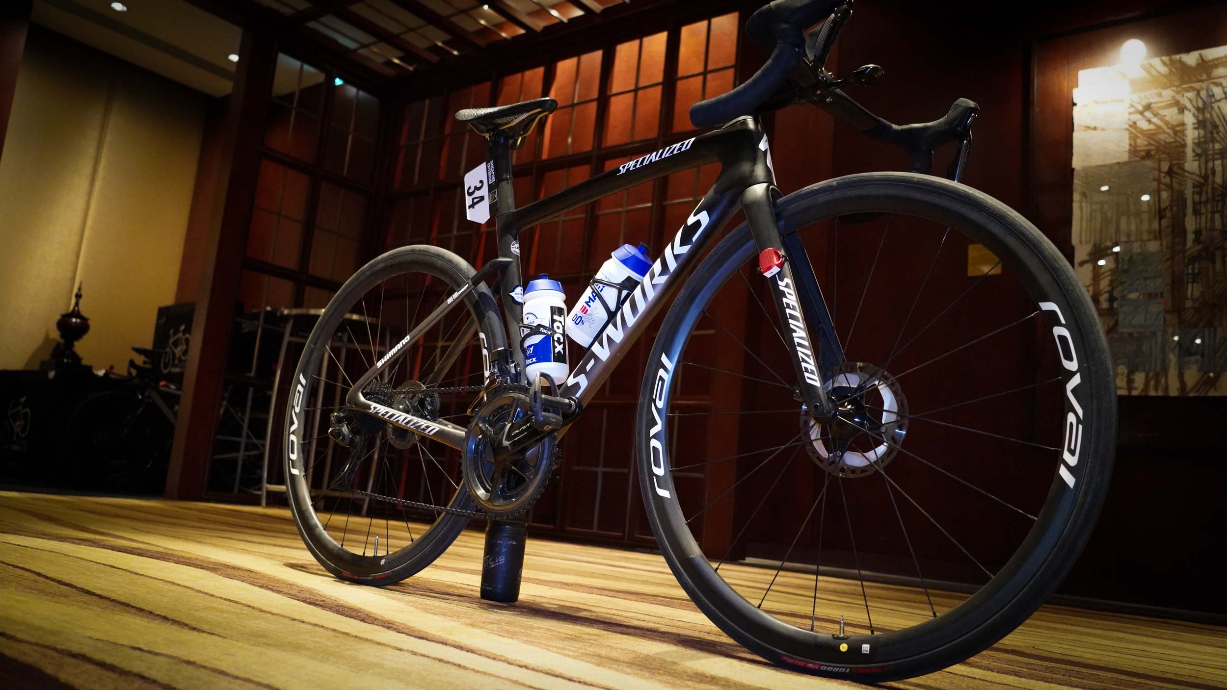 Pro bike gallery: Mark Cavendish's Quickstep-Alpha Vinyl Specialized ...